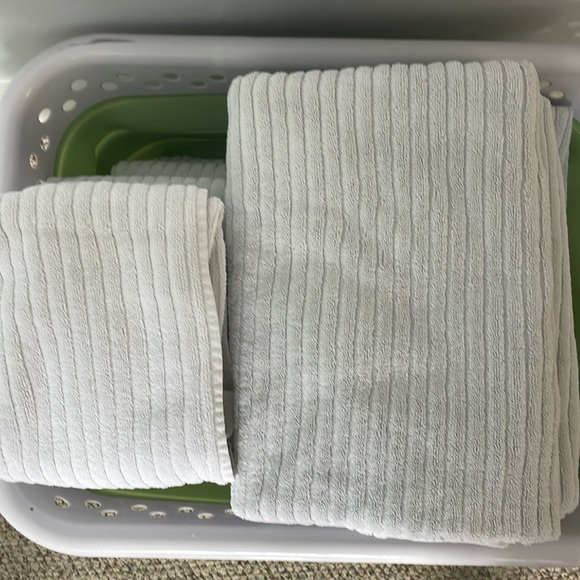 Pottery Barn | Bath | Pottery Barn Bath 7 Count And Hand Towels 8 Count ...